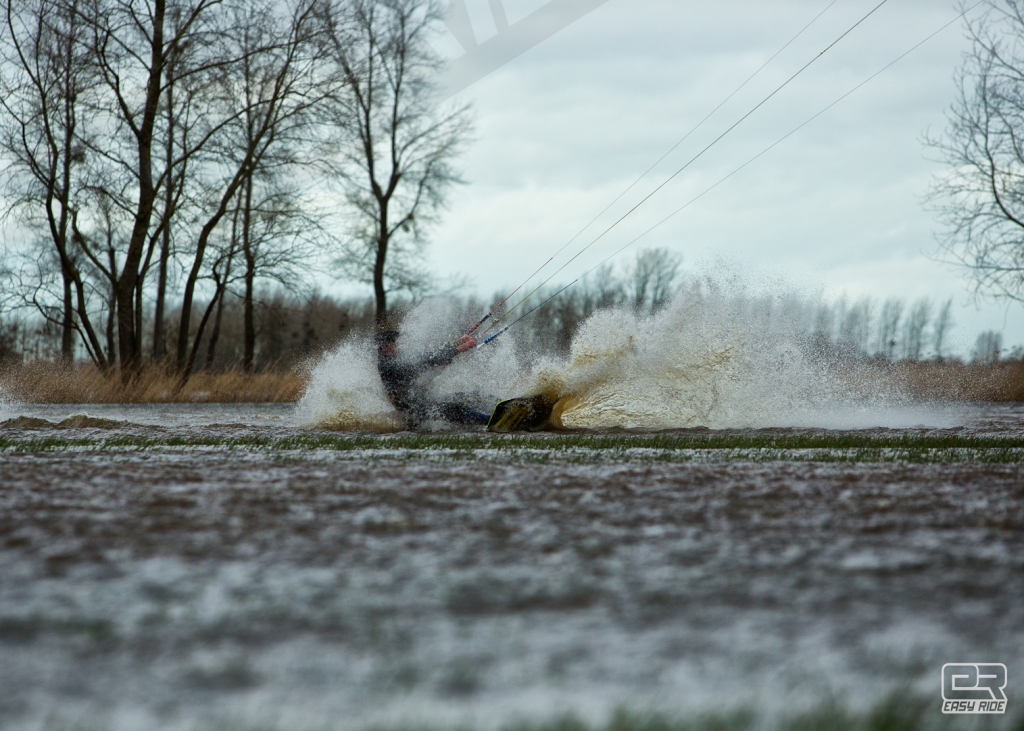 Le kiteur est dans le pré-EASY RIDE